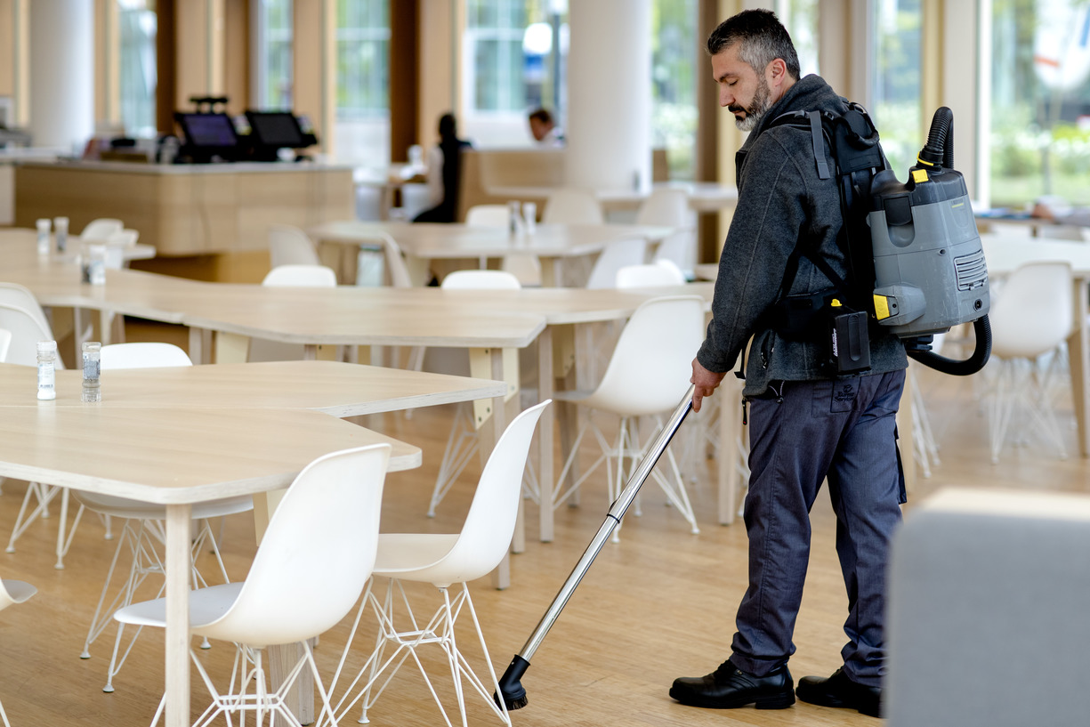 Schoonmaak Werken Bij Compass Group